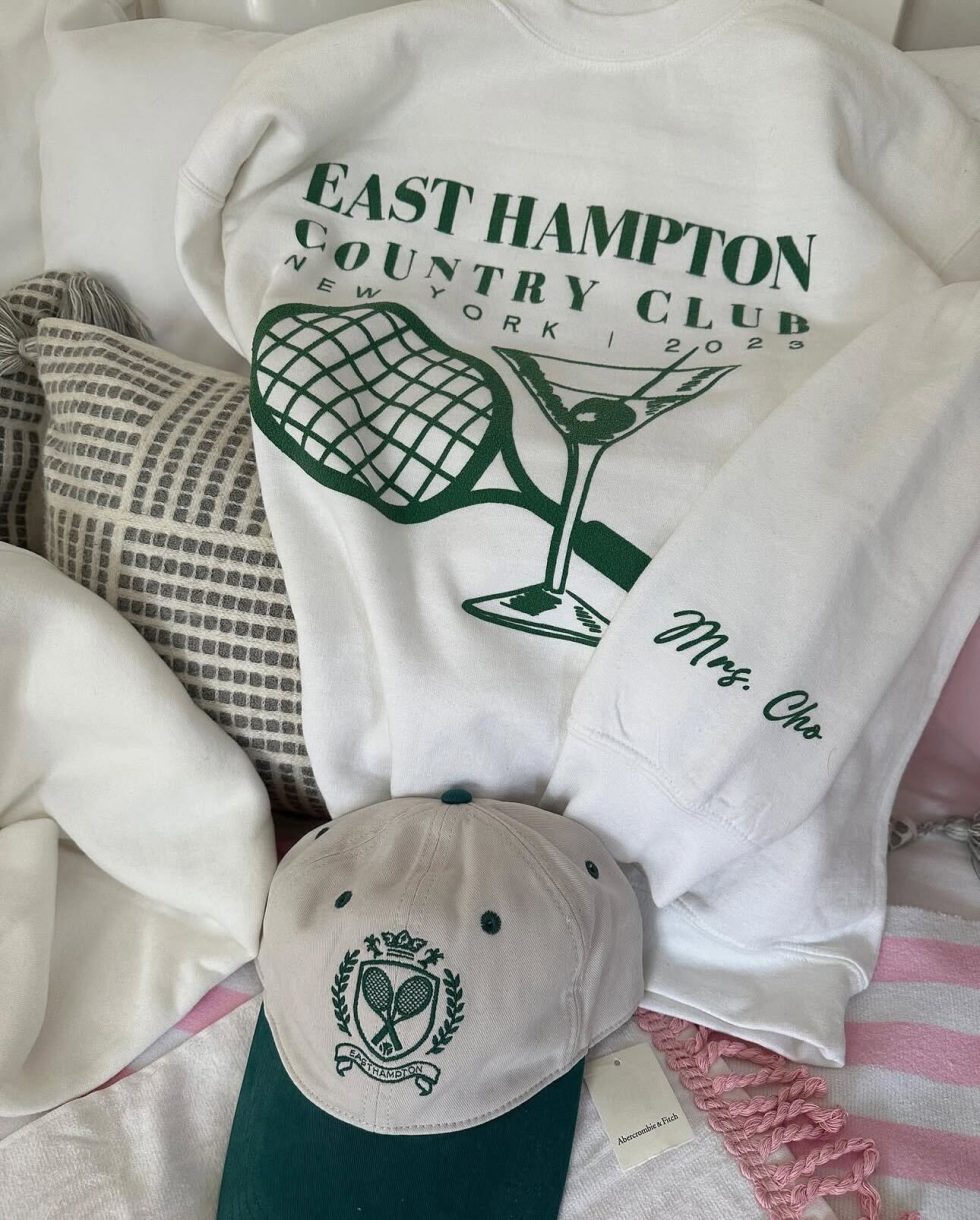 How to Throw the Perfect June Bachelorette Party: Themes & Tips - Pearl ...