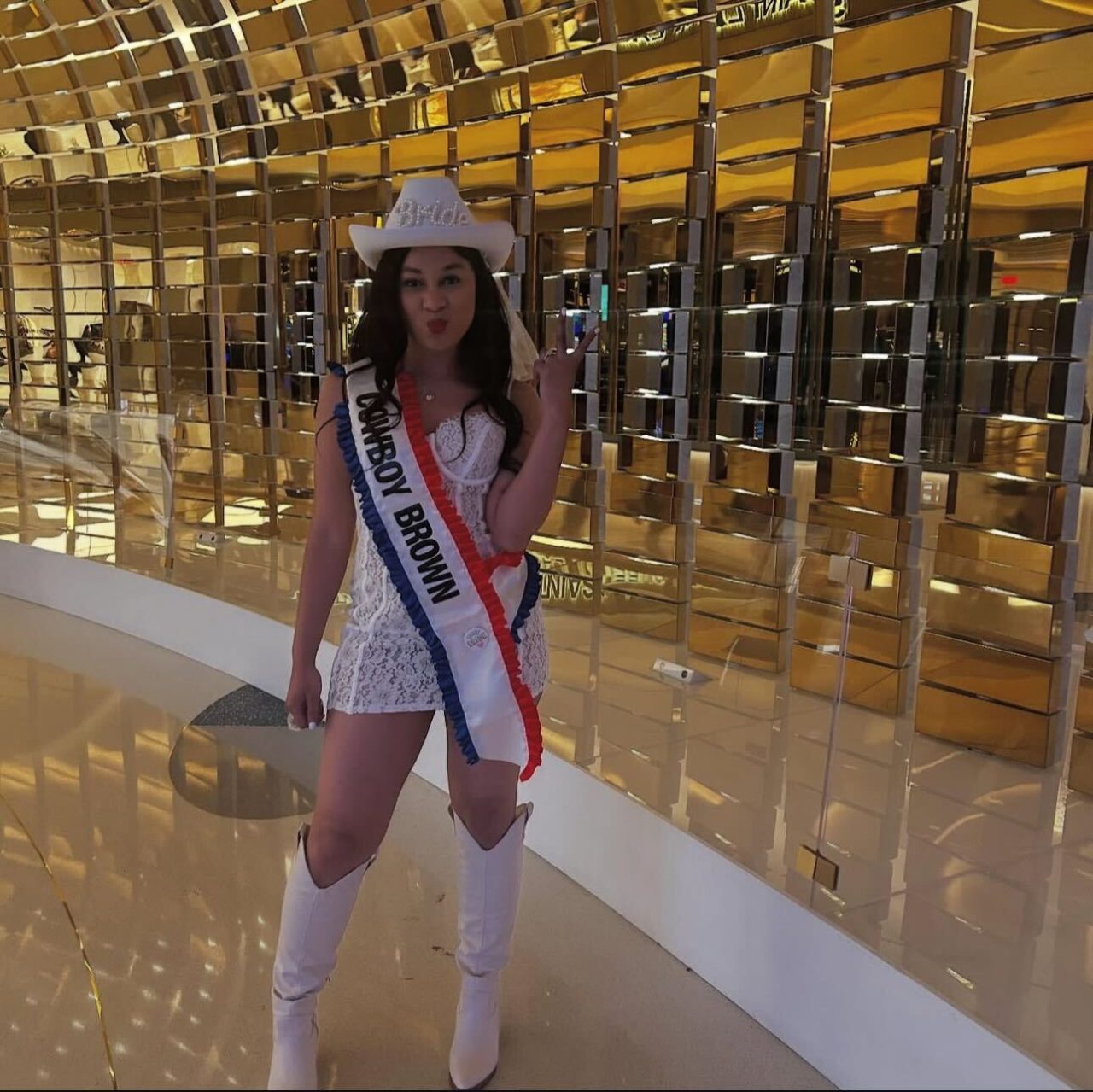 How to Throw the Perfect June Bachelorette Party: Themes & Tips - Pearl ...