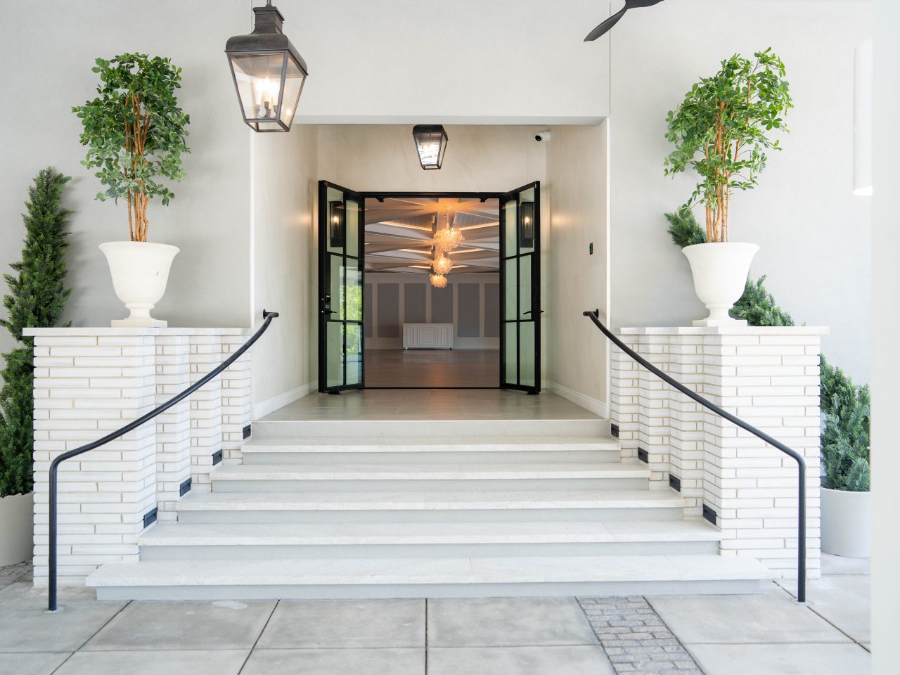 Q&A: Craig Conover and Austen Kroll on The Waverly, Charleston Weddings ...